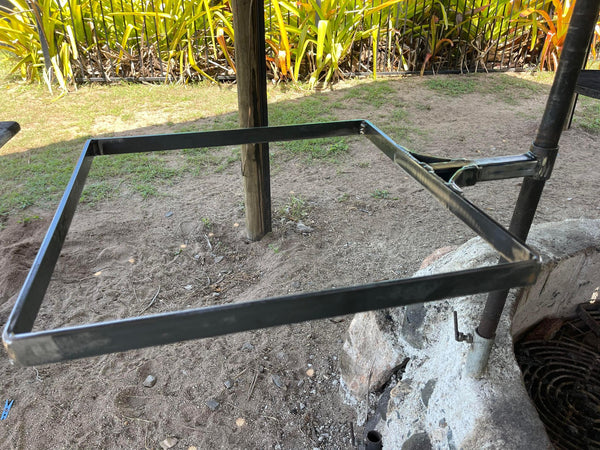 SKEWERFRAMEFORSWINGINGSETBACKYARDFIREPIT_grande.jpg?v=1664914942